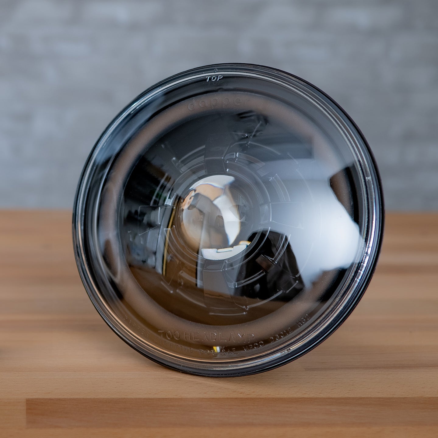 H6024 — Dapper Lighting